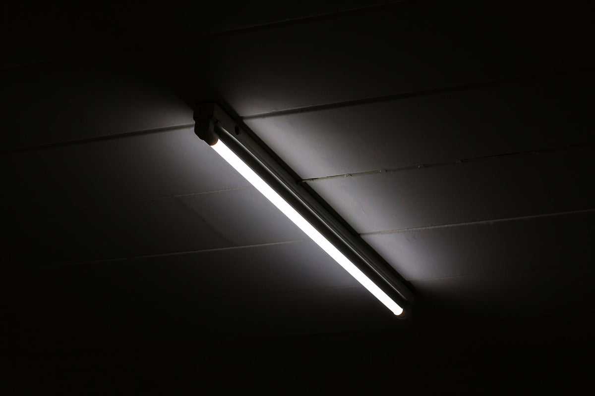 The Ultimate Guide to Converting 4ft Fluorescent Lights to LED: Go Gre - Stars and Stripes Lighting